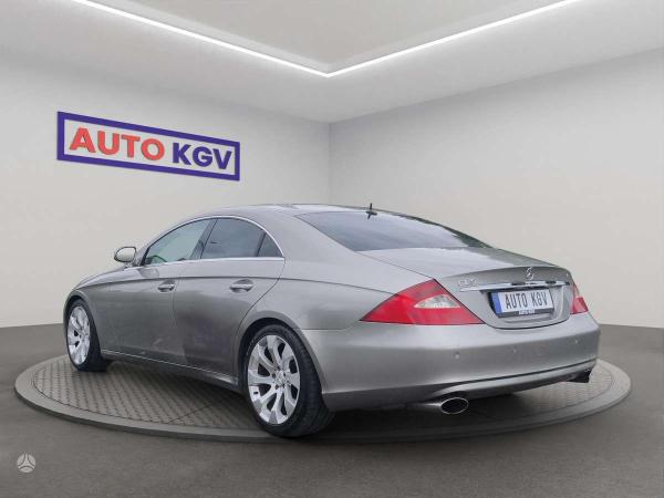 Grey Mercedes-Benz CLS 350 2006 in Vilnius, with an engine capacity of 3.50 L and mileage of 268 thousand km for 4999 €, photo 3 on AUTOMOTO.COM.LV