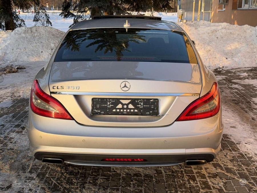 Grey Mercedes-Benz CLS 350 2011 in Kaunas, with an engine capacity of 3.50 L and mileage of 188 thousand km for 10900 €, photo 5 on AUTOMOTO.COM.LV