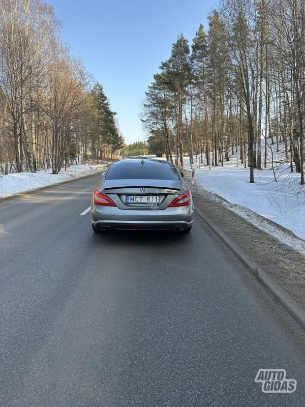 Pelēks Mercedes-Benz CLS 350 2011 Kretinga, ar dzinēja tilpumu 3.00 L un nobraukumu 282 tūkst. km par 14000 €, foto 8 vietnē AUTOMOTO.COM.LV