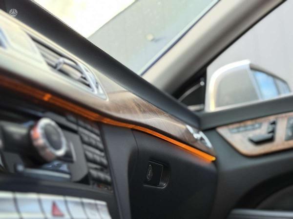 Grey Mercedes-Benz CLS 350 2011 in Vilnius, with an engine capacity of 2.99 L and mileage of 314 thousand km for 12300 €, photo 9 on AUTOMOTO.COM.LV