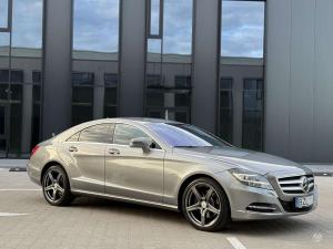 Grey Mercedes-Benz CLS 350 2011 in Vilnius, with an engine capacity of 2.99 L and mileage of 314 thousand km for 12300 €, photo 18 on AUTOMOTO.COM.LV