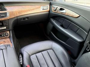 Grey Mercedes-Benz CLS 350 2011 in Vilnius, with an engine capacity of 2.99 L and mileage of 314 thousand km for 12300 €, photo 20 on AUTOMOTO.COM.LV