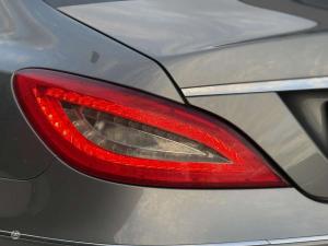 Grey Mercedes-Benz CLS 350 2011 in Vilnius, with an engine capacity of 2.99 L and mileage of 314 thousand km for 12300 €, photo 21 on AUTOMOTO.COM.LV