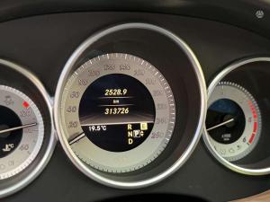 Grey Mercedes-Benz CLS 350 2011 in Vilnius, with an engine capacity of 2.99 L and mileage of 314 thousand km for 12300 €, photo 23 on AUTOMOTO.COM.LV