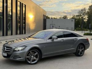 Grey Mercedes-Benz CLS 350 2011 in Vilnius, with an engine capacity of 2.99 L and mileage of 314 thousand km for 12300 €, photo 26 on AUTOMOTO.COM.LV