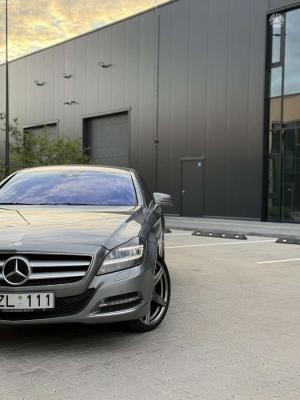 Grey Mercedes-Benz CLS 350 2011 in Vilnius, with an engine capacity of 2.99 L and mileage of 314 thousand km for 12300 €, photo 27 on AUTOMOTO.COM.LV