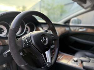 Grey Mercedes-Benz CLS 350 2011 in Vilnius, with an engine capacity of 2.99 L and mileage of 314 thousand km for 12300 €, photo 29 on AUTOMOTO.COM.LV