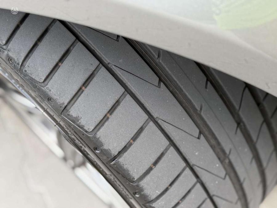Grey Mercedes-Benz CLS 350 2011 in Vilnius, with an engine capacity of 2.99 L and mileage of 314 thousand km for 12300 €, photo 30 on AUTOMOTO.COM.LV