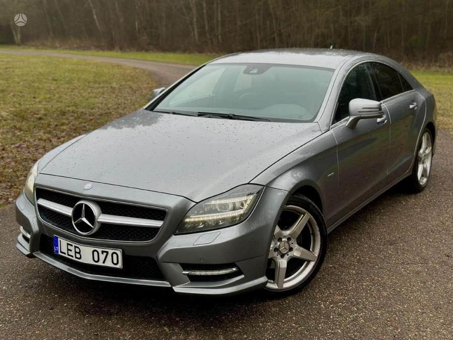 Pelēks Mercedes-Benz CLS 350 2012 Viļņa, ar dzinēja tilpumu 2.99 L un nobraukumu 335 tūkst. km par 13500 €, foto 1 vietnē AUTOMOTO.COM.LV