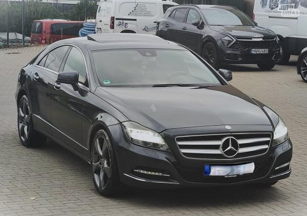 Pelēks Mercedes-Benz CLS 350 2012 Viļņa, ar dzinēja tilpumu 3.00 L un nobraukumu 263 tūkst. km par 14100 €, foto 2 vietnē AUTOMOTO.COM.LV