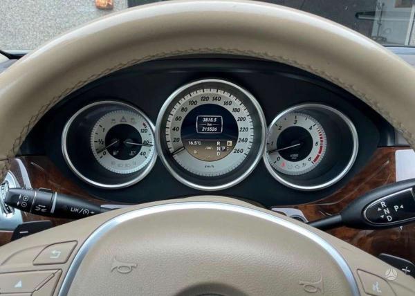 Pelēks Mercedes-Benz CLS 350 2012 Kauņa, ar dzinēja tilpumu 2.99 L un nobraukumu 216 tūkst. km par 13900 €, foto 8 vietnē AUTOMOTO.COM.LV