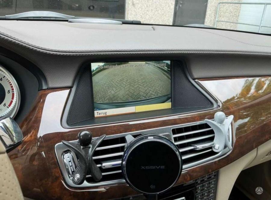 Grey Mercedes-Benz CLS 350 2012 in Kaunas, with an engine capacity of 2.99 L and mileage of 216 thousand km for 13900 €, photo 12 on AUTOMOTO.COM.LV