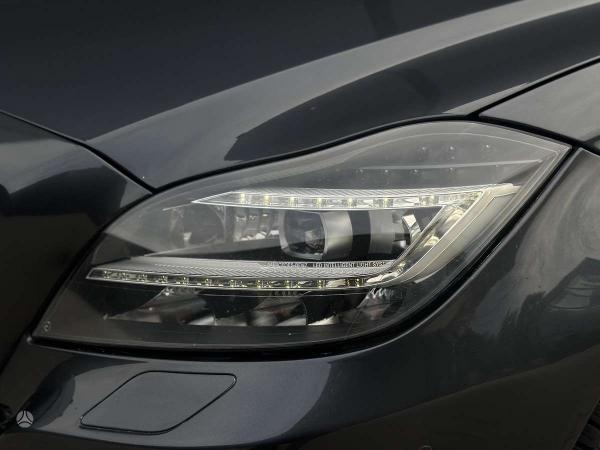 Pelēks Mercedes-Benz CLS 350 2012 Kauņa, ar dzinēja tilpumu 2.99 L un nobraukumu 217 tūkst. km par 13900 €, foto 5 vietnē AUTOMOTO.COM.LV