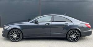 Grey Mercedes-Benz CLS 350 2012 in Kaunas, with an engine capacity of 2.99 L and mileage of 217 thousand km for 13900 €, photo 6 on AUTOMOTO.COM.LV