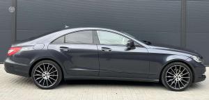 Grey Mercedes-Benz CLS 350 2012 in Kaunas, with an engine capacity of 2.99 L and mileage of 217 thousand km for 13900 €, photo 7 on AUTOMOTO.COM.LV