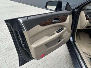 Grey Mercedes-Benz CLS 350 2012 in Kaunas, with an engine capacity of 2.99 L and mileage of 217 thousand km for 13900 €, photo 14 on AUTOMOTO.COM.LV