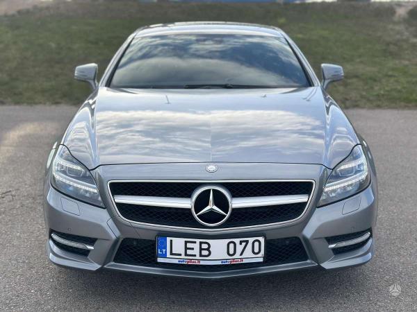 Серый Мерседес ЦЛС 350 2013 в Вильнюс, объемом двигателя 2.99 л и пробегом 355 тыс. км за 10000 €, фото 3 на AUTOMOTO.COM.LV