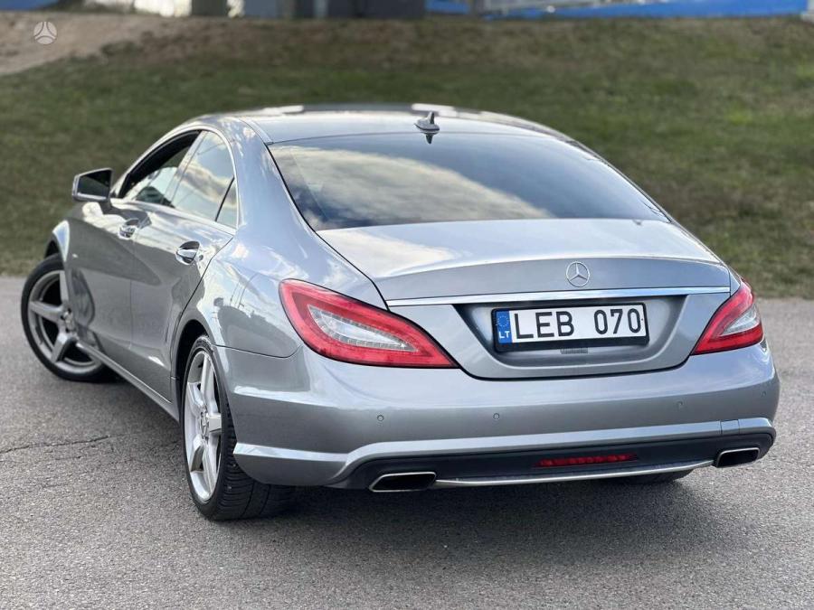 Серый Мерседес ЦЛС 350 2013 в Вильнюс, объемом двигателя 2.99 л и пробегом 355 тыс. км за 10000 €, фото 11 на AUTOMOTO.COM.LV