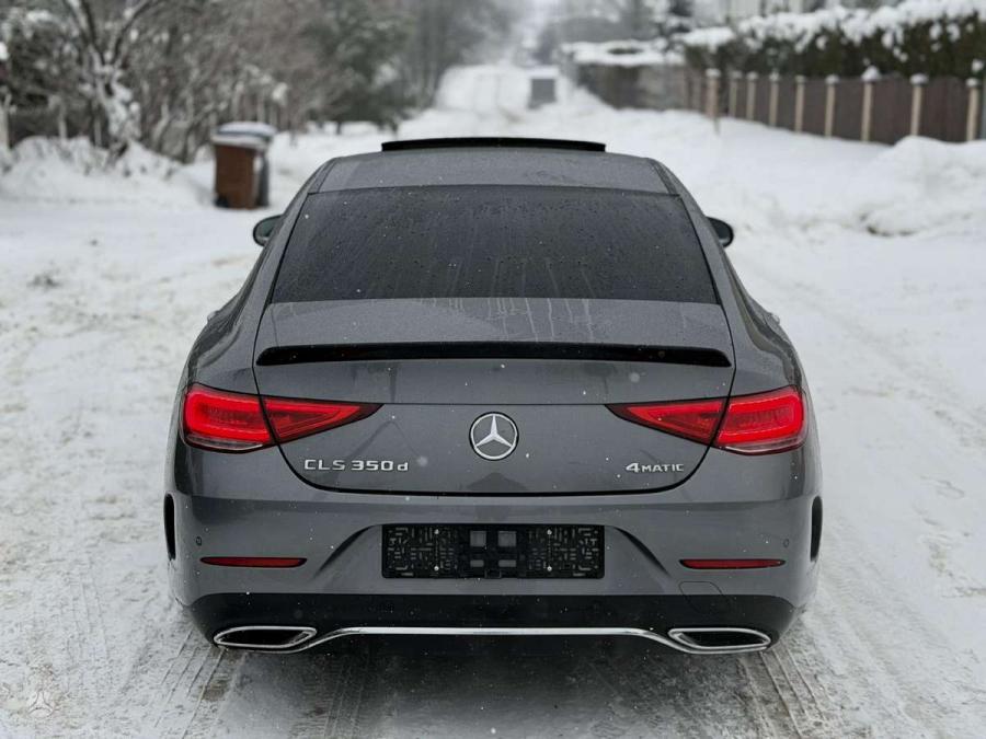 Grey Mercedes-Benz CLS 350 2018 in Vilnius, with an engine capacity of 2.93 L and mileage of 257 thousand km for 27900 €, photo 7 on AUTOMOTO.COM.LV