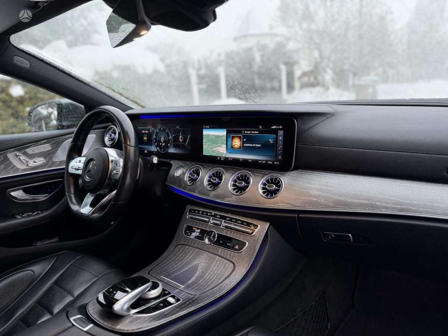 Grey Mercedes-Benz CLS 350 2018 in Vilnius, with an engine capacity of 2.93 L and mileage of 257 thousand km for 27900 €, photo 24 on AUTOMOTO.COM.LV