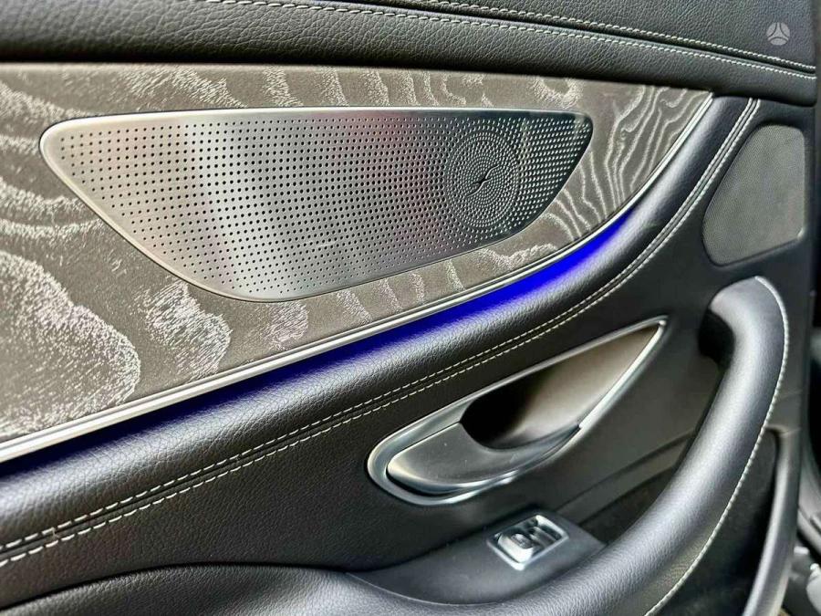 Pelēks Mercedes-Benz CLS 350 2019 Kauņa, ar dzinēja tilpumu 2.93 L un nobraukumu 123 tūkst. km par 35400 €, foto 18 vietnē AUTOMOTO.COM.LV