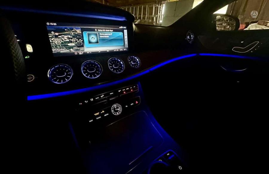 Pelēks Mercedes-Benz CLS 350 2019 Kauņa, ar dzinēja tilpumu 2.93 L un nobraukumu 123 tūkst. km par 35400 €, foto 23 vietnē AUTOMOTO.COM.LV