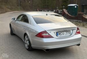 Grey Mercedes-Benz CLS 350 2005 in Vilnius, with an engine capacity of 3.50 L and mileage of 329 thousand km for 2950 €, photo 3 on AUTOMOTO.COM.LV