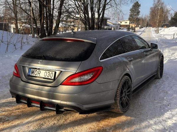 Grey Mercedes-Benz CLS 350 2014 in Vilnius, with an engine capacity of 3.00 L and mileage of 211 thousand km for 17499 €, photo 1 on AUTOMOTO.COM.LV