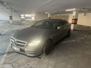 Grey Mercedes-Benz CLS 350 2014 in Vilnius, with an engine capacity of 3.00 L and mileage of 211 thousand km for 17499 €, photo 3 on AUTOMOTO.COM.LV