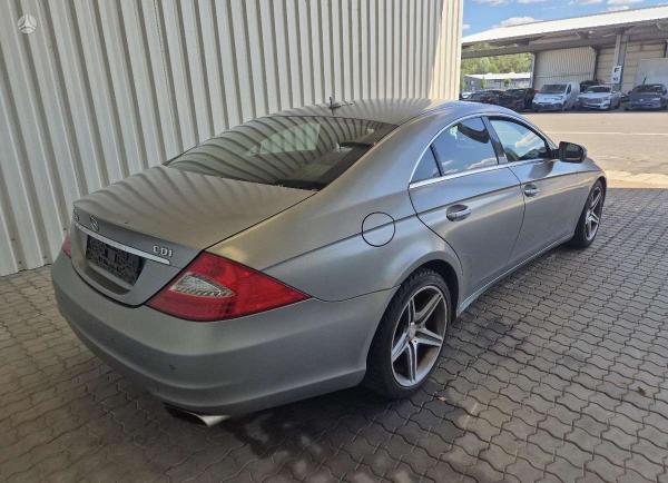 Grey Mercedes-Benz CLS 350 2009 in Klaipeda, with an engine capacity of 3.00 L and mileage of 295 thousand km for 3700 €, photo 5 on AUTOMOTO.COM.LV