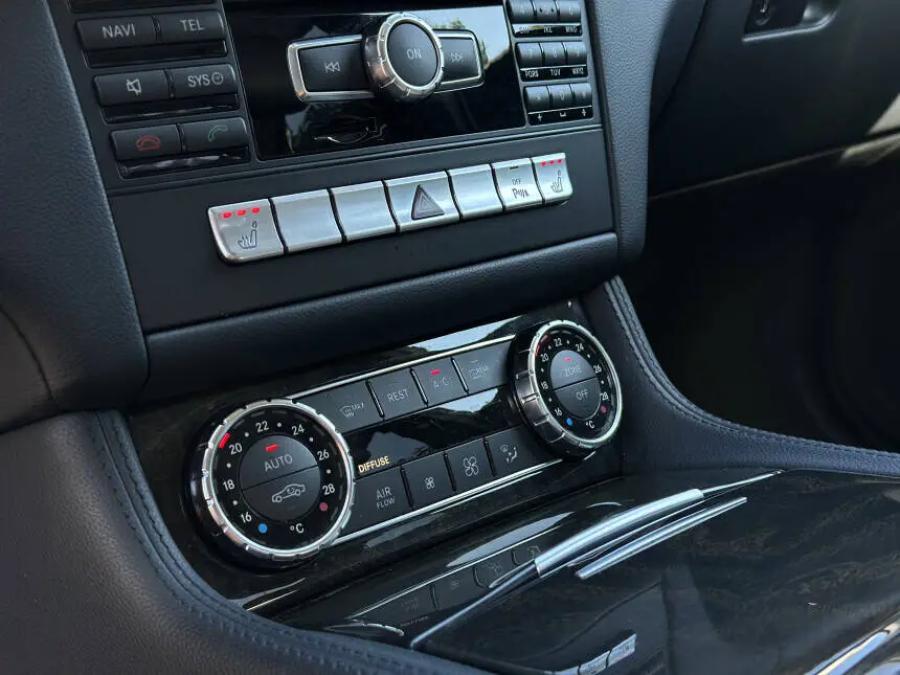 Pelēks Mercedes-Benz CLS 350 2011 Rīga, ar dzinēja tilpumu 3.00 L un nobraukumu 290 tūkst. km par 14990 €, foto 10 vietnē AUTOMOTO.COM.LV