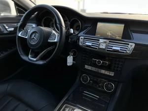 Pelēks Mercedes-Benz CLS 350 2011 Rīga, ar dzinēja tilpumu 3.00 L un nobraukumu 290 tūkst. km par 14990 €, foto 14 vietnē AUTOMOTO.COM.LV