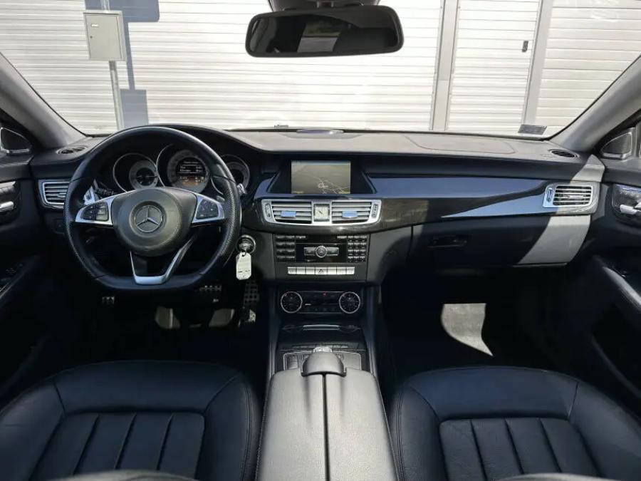 Pelēks Mercedes-Benz CLS 350 2011 Rīga, ar dzinēja tilpumu 3.00 L un nobraukumu 290 tūkst. km par 14990 €, foto 17 vietnē AUTOMOTO.COM.LV