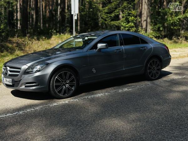 Grey Mercedes-Benz CLS 350 2011 in Vilnius, with an engine capacity of 3.00 L and mileage of 263 thousand km for 12300 €, photo 6 on AUTOMOTO.COM.LV