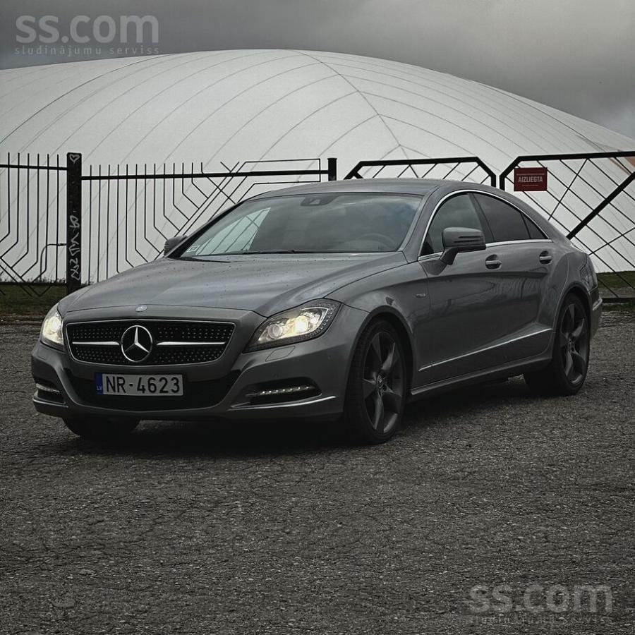 Pelēks Mercedes-Benz CLS 350 2012 Liepāja, ar dzinēja tilpumu 3.00 L un nobraukumu 253 tūkst. km par 12300 €, foto 1 vietnē AUTOMOTO.COM.LV