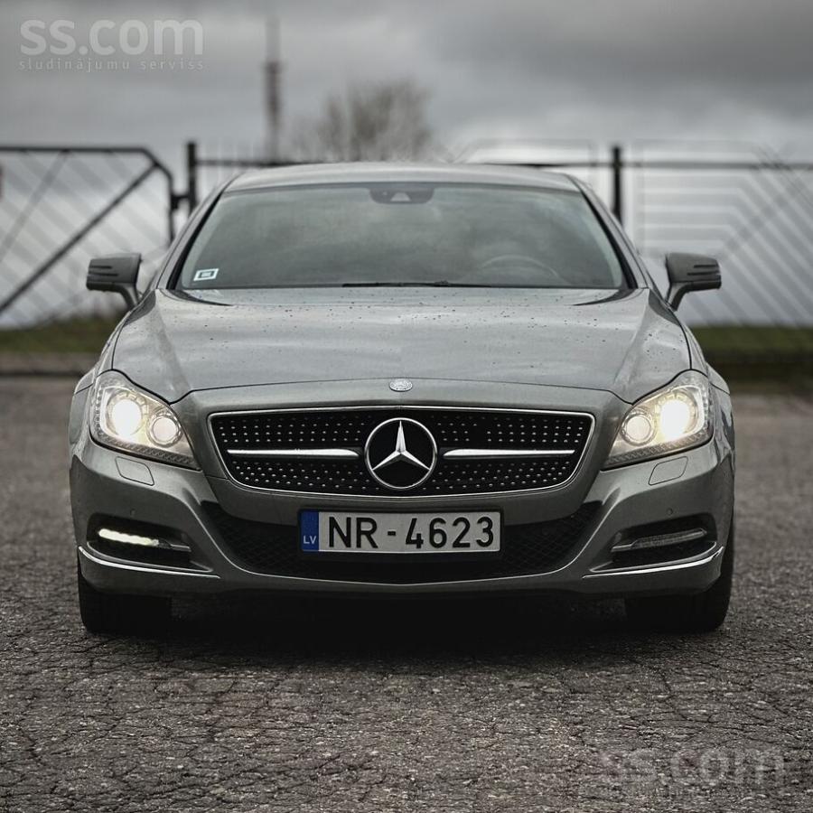 Pelēks Mercedes-Benz CLS 350 2012 Liepāja, ar dzinēja tilpumu 3.00 L un nobraukumu 253 tūkst. km par 12300 €, foto 2 vietnē AUTOMOTO.COM.LV