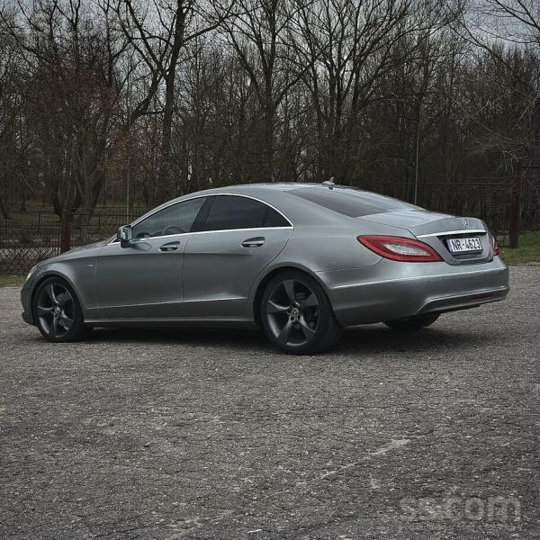 Pelēks Mercedes-Benz CLS 350 2012 Liepāja, ar dzinēja tilpumu 3.00 L un nobraukumu 253 tūkst. km par 12300 €, foto 4 vietnē AUTOMOTO.COM.LV