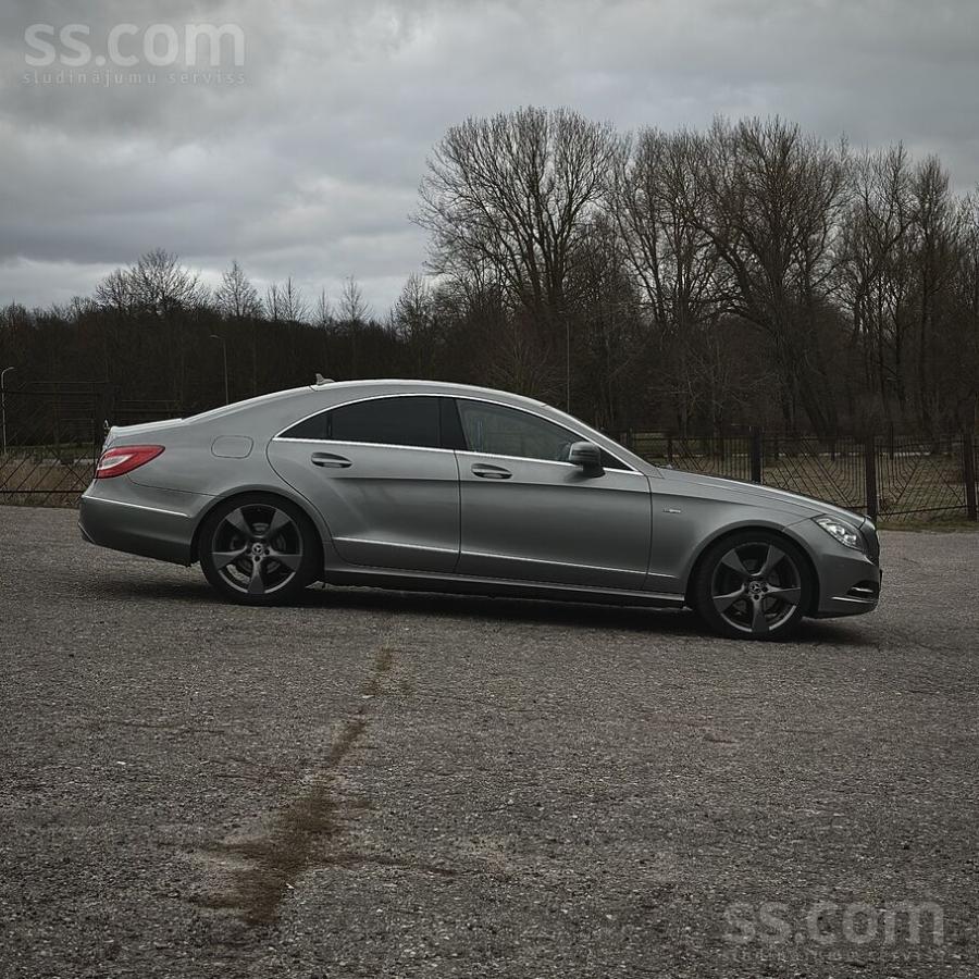 Pelēks Mercedes-Benz CLS 350 2012 Liepāja, ar dzinēja tilpumu 3.00 L un nobraukumu 253 tūkst. km par 12300 €, foto 6 vietnē AUTOMOTO.COM.LV