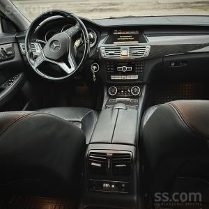 Pelēks Mercedes-Benz CLS 350 2012 Liepāja, ar dzinēja tilpumu 3.00 L un nobraukumu 253 tūkst. km par 12300 €, foto 13 vietnē AUTOMOTO.COM.LV