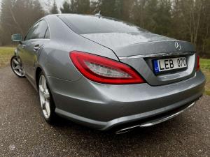Pelēks Mercedes-Benz CLS 350 2012 Viļņa, ar dzinēja tilpumu 0.00 L un nobraukumu 335 tūkst. km par 13000 €, foto 18 vietnē AUTOMOTO.COM.LV