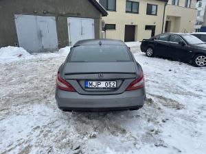Grey Mercedes-Benz CLS 350 2012 in Jonava, with an engine capacity of 3.00 L and mileage of 302 thousand km for 15250 €, photo 4 on AUTOMOTO.COM.LV
