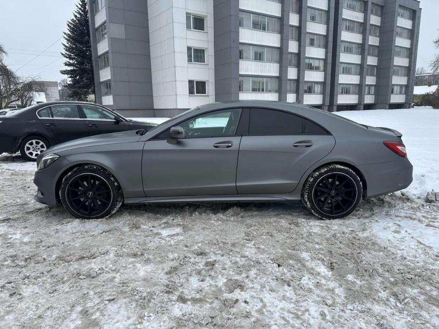 Grey Mercedes-Benz CLS 350 2012 in Jonava, with an engine capacity of 3.00 L and mileage of 302 thousand km for 15250 €, photo 7 on AUTOMOTO.COM.LV