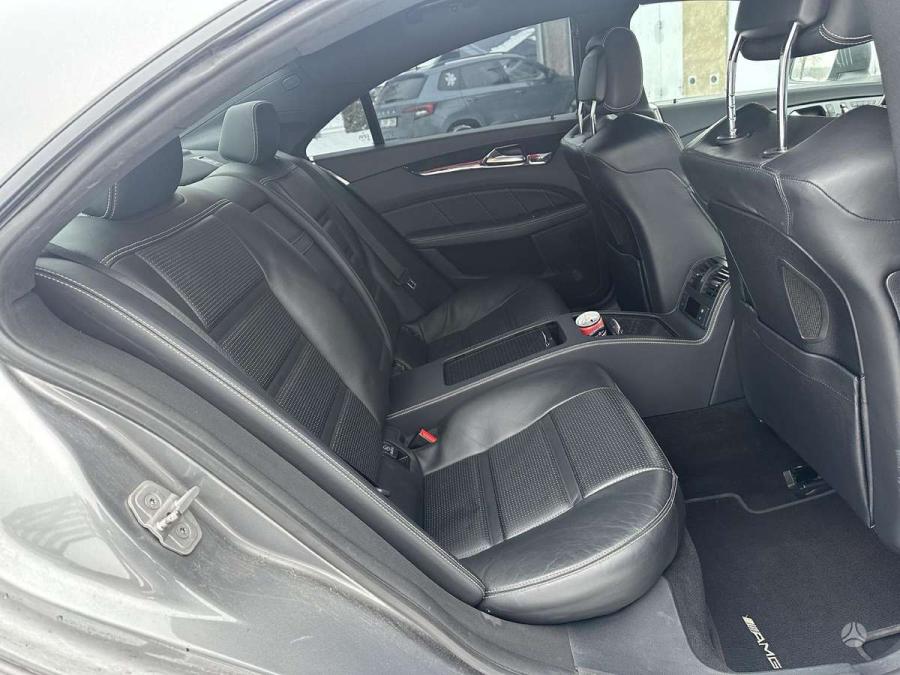 Grey Mercedes-Benz CLS 350 2012 in Jonava, with an engine capacity of 3.00 L and mileage of 302 thousand km for 15250 €, photo 12 on AUTOMOTO.COM.LV