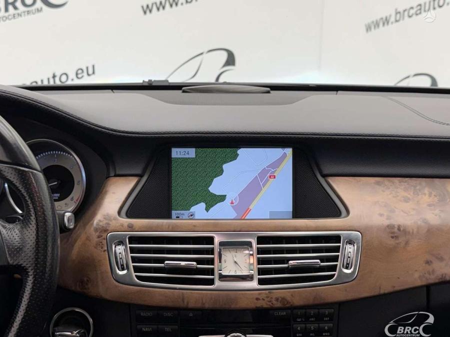 Grey Mercedes-Benz CLS 350 2012 in Vilnius, with an engine capacity of 2.99 L and mileage of 263 thousand km for 12900 €, photo 18 on AUTOMOTO.COM.LV
