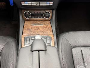 Grey Mercedes-Benz CLS 350 2012 in Vilnius, with an engine capacity of 2.99 L and mileage of 263 thousand km for 12900 €, photo 20 on AUTOMOTO.COM.LV