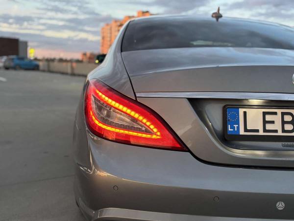 Grey Mercedes-Benz CLS 350 2012 in Vilnius, with an engine capacity of 2.99 L and mileage of 350 thousand km for 10350 €, photo 10 on AUTOMOTO.COM.LV