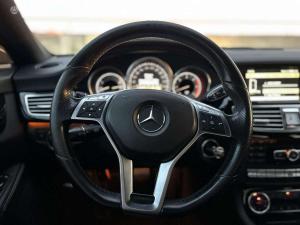 Pelēks Mercedes-Benz CLS 350 2012 Viļņa, ar dzinēja tilpumu 2.99 L un nobraukumu 350 tūkst. km par 10350 €, foto 18 vietnē AUTOMOTO.COM.LV