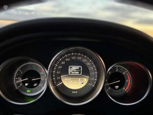 Pelēks Mercedes-Benz CLS 350 2012 Viļņa, ar dzinēja tilpumu 2.99 L un nobraukumu 350 tūkst. km par 10350 €, foto 19 vietnē AUTOMOTO.COM.LV