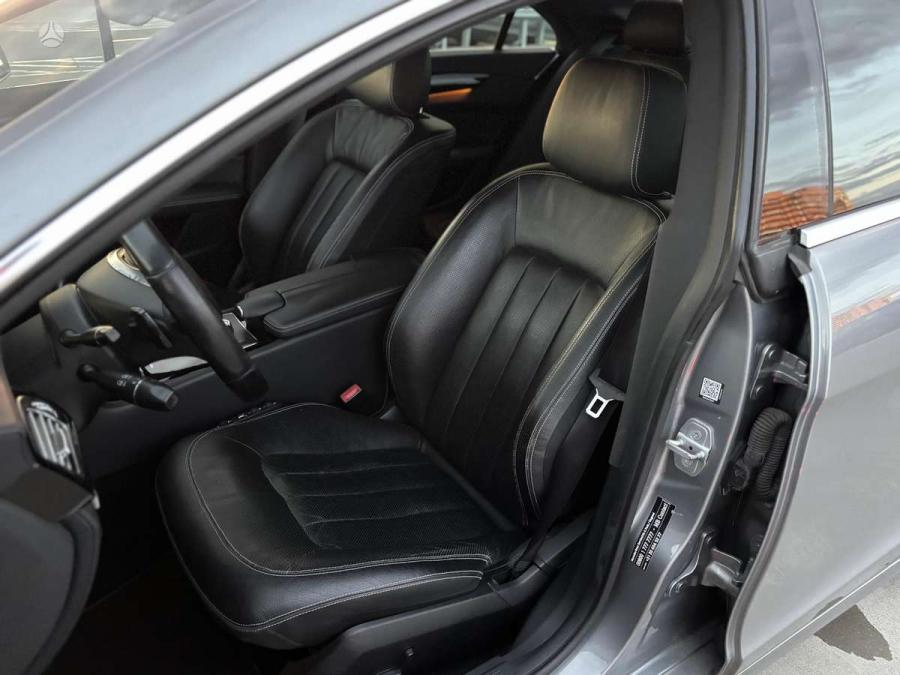 Pelēks Mercedes-Benz CLS 350 2012 Viļņa, ar dzinēja tilpumu 2.99 L un nobraukumu 350 tūkst. km par 10350 €, foto 23 vietnē AUTOMOTO.COM.LV