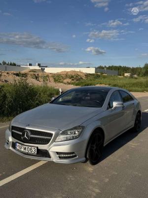Grey Mercedes-Benz CLS 350 2012 in Visaginas, with an engine capacity of 2.99 L and mileage of 285 thousand km for 12000 €, photo 4 on AUTOMOTO.COM.LV